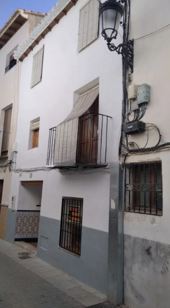 Very spacious house in the heart of Baza, ready to move into. – Al ...